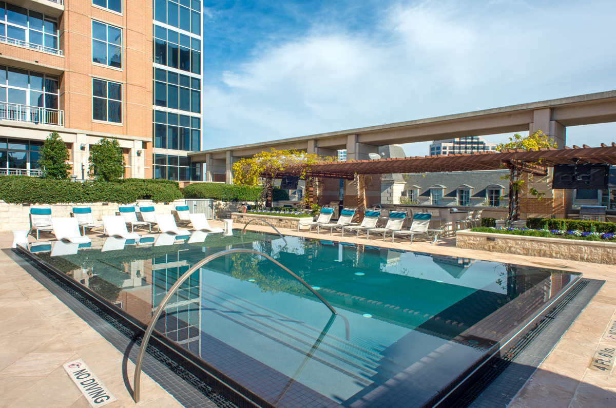 Dallas High Rise Apartments | The Ashton | Welcome