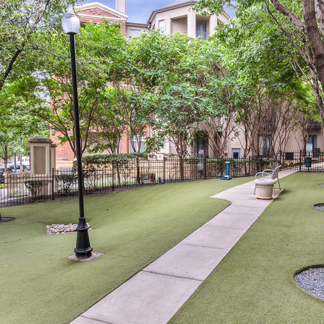Apartments in Uptown Dallas | The Ashton | Welcome
